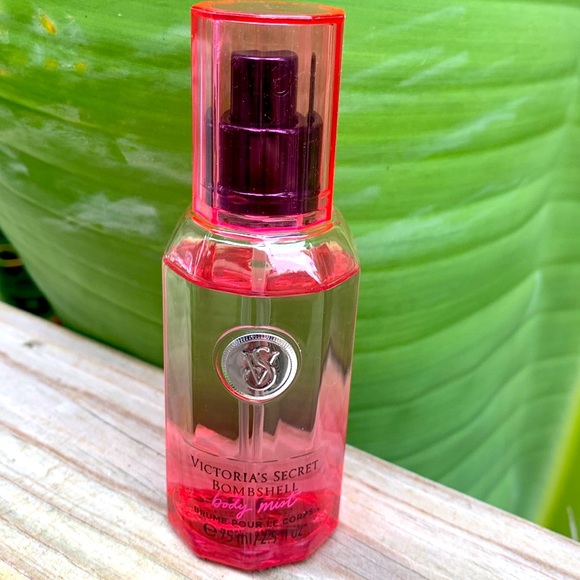 Victoria's Secret | Bath & Body | Victorias Secret Bombshell Body Mist ...